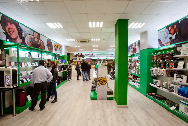 PCBox cumple 25 años en el sector informático