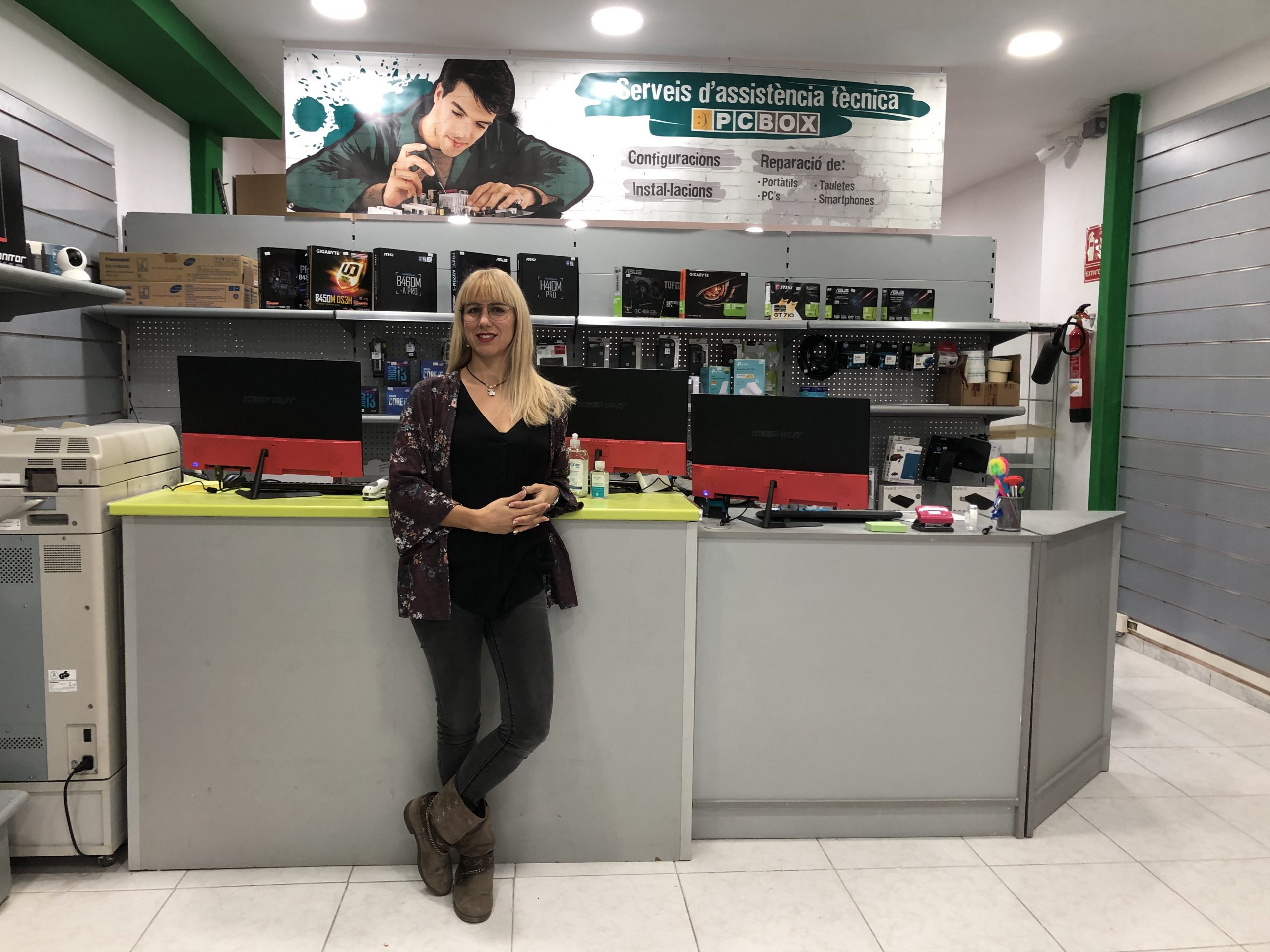 PCBox Igualada abre con una gran apuesta por el servicio técnico